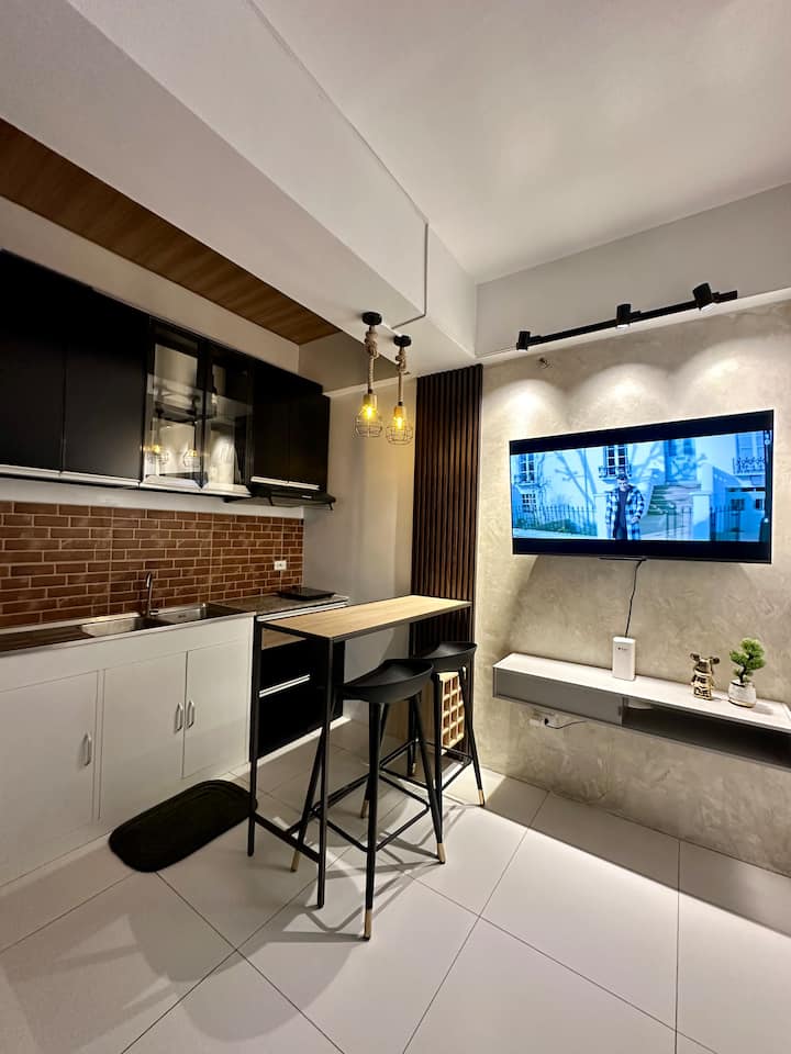 Local Escape (Condo In Naga City) - Naga