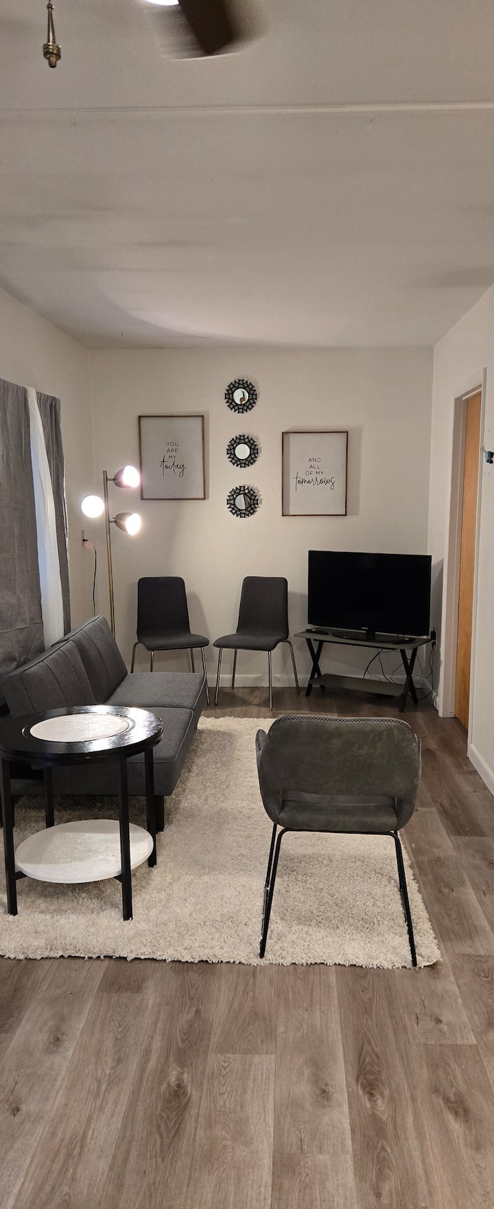 Cozy One Bedroom With Room For 3 - Saratoga Springs, NY