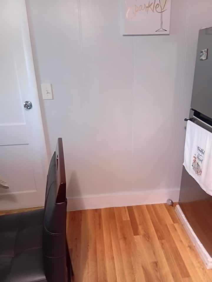 The Helper-ma - Rotterdam, NY