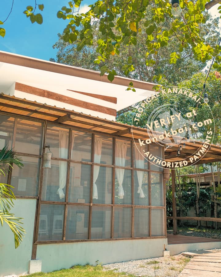 Luna - Tropical Kanakbai - Mati