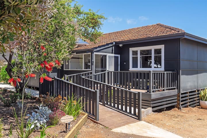 Birds Of A Feather| Heart Of Margaret River - Margaret River