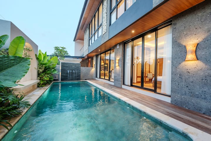 Brand New Villa 4-ensuite Br, Playground, Jacuzzi - Indonesia