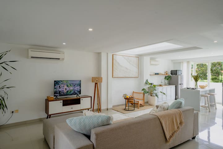 Contemporary 2br Hideaway Villa In Uluwatu Estate - Australia