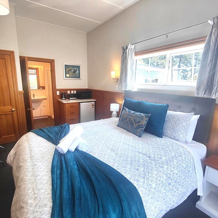 The Dinky Den - Lake Taupo