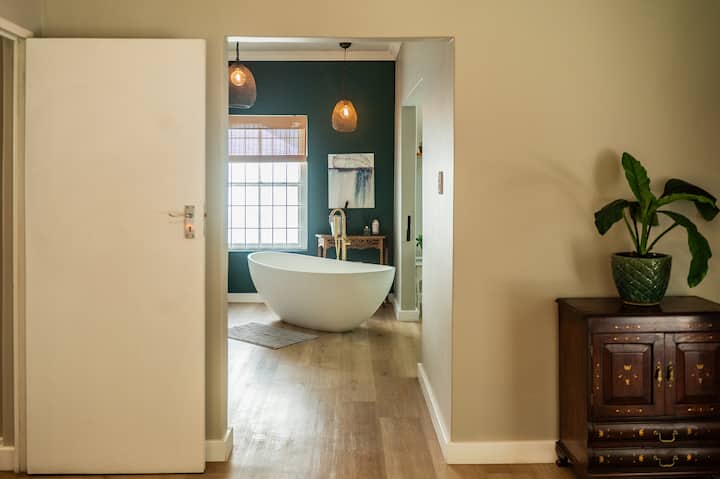 Beach Days Luxury Cottage - Onrus