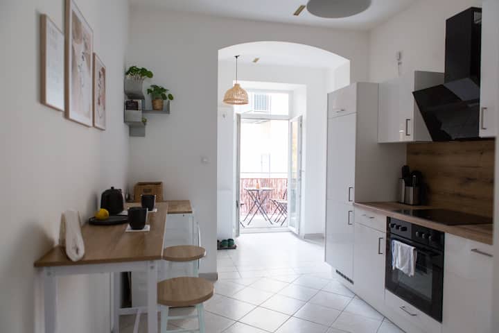 Freundliches Apartment Im Zentrum Der Stadt - Austria