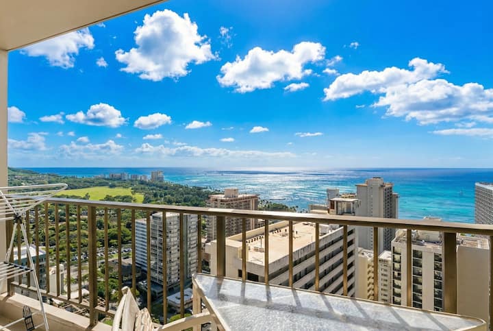 Brand New Listing Waikiki Oceanview + Free Parking - Honolulu, HI