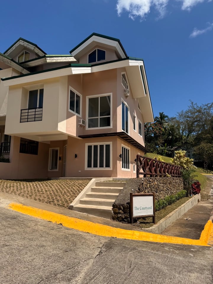 Amara Courtyard Home @ Canyon Woods - Lemery