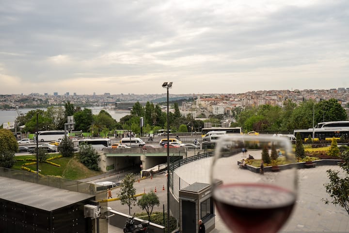 5 Bedrooms-elevator-sea Views-near Galata Tower - Fatih