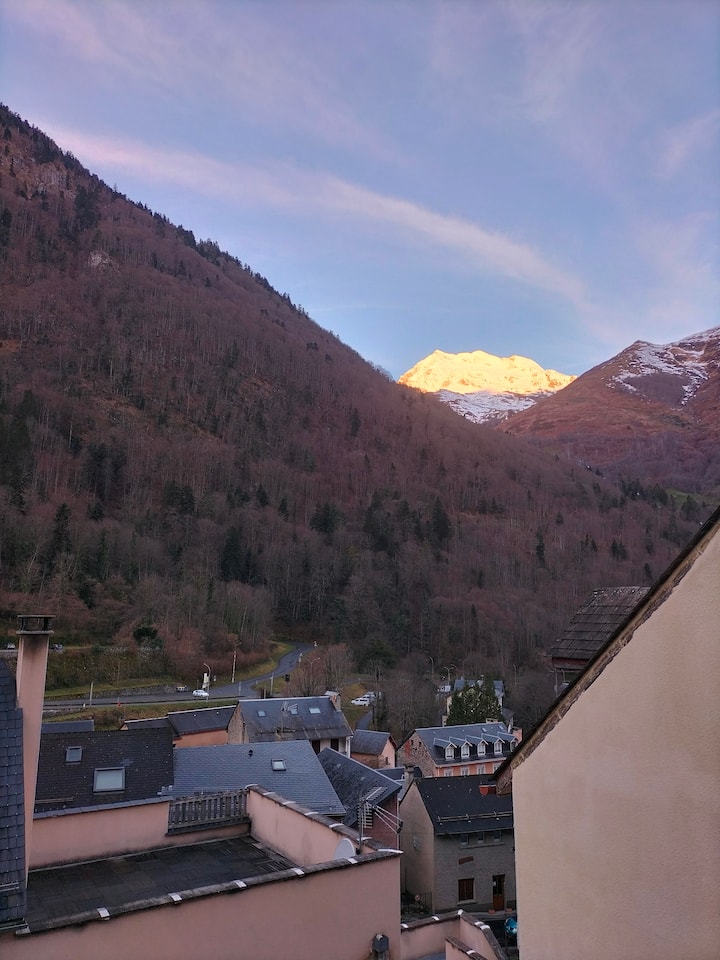 Maison Au Centre Du Village Dans Un Quartier Calme - Cauterets