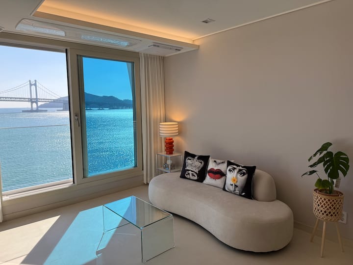 바다 전망/광안대교 전망/광안리 바다/바다 앞/청결/깨끗한 침구/편안함/밀락더마켓/무료주차 - Busan