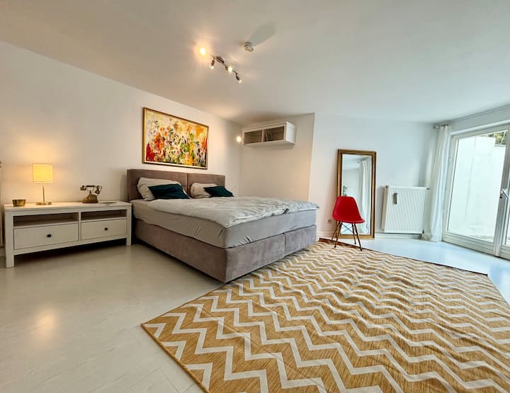 Feldrand: Apartment Mit Terrasse – 35 Min Messe - Friedrichsdorf