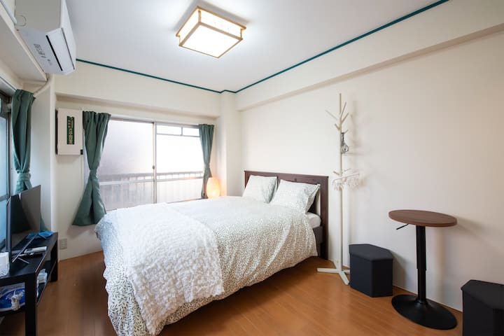 3 Min Walk From Subway, 2 Stops To Shinjukustation - Harajuku