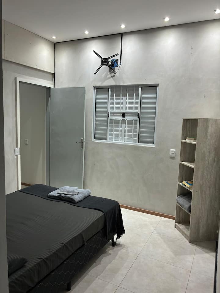 Suíte Privativa E Independente - Itu