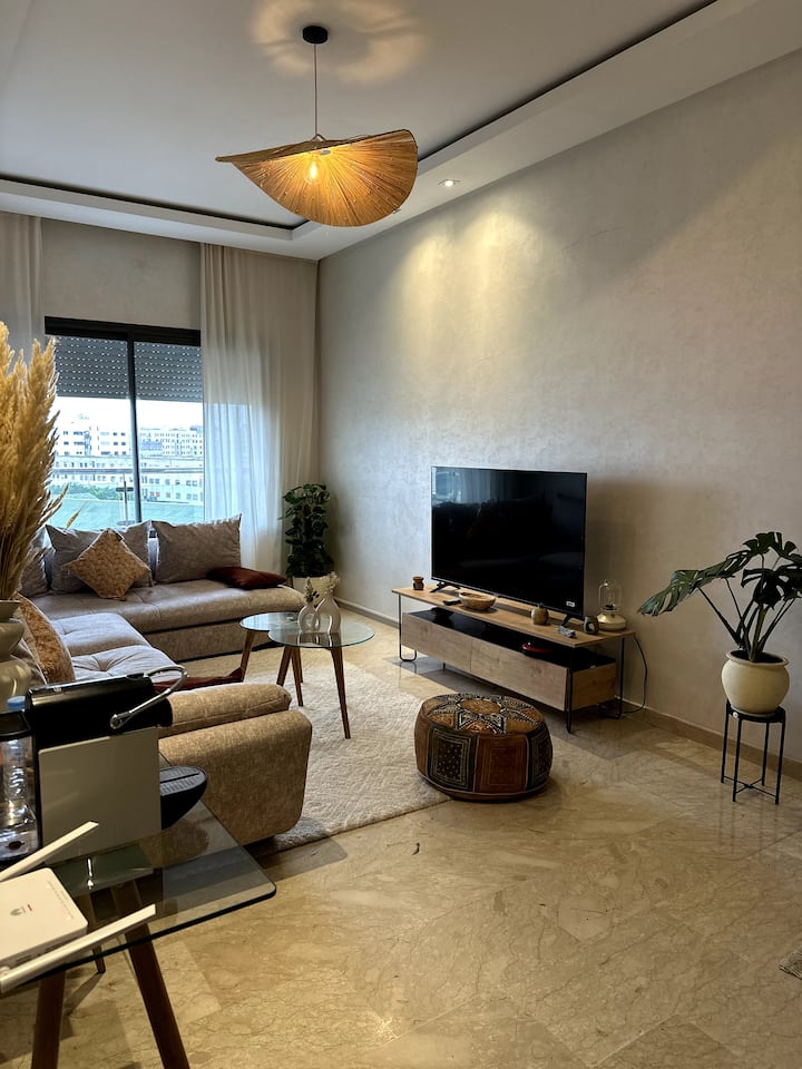 Cosy Flat 2 Chambres & Parking Privé Gratuit - Casablanca, Maroc