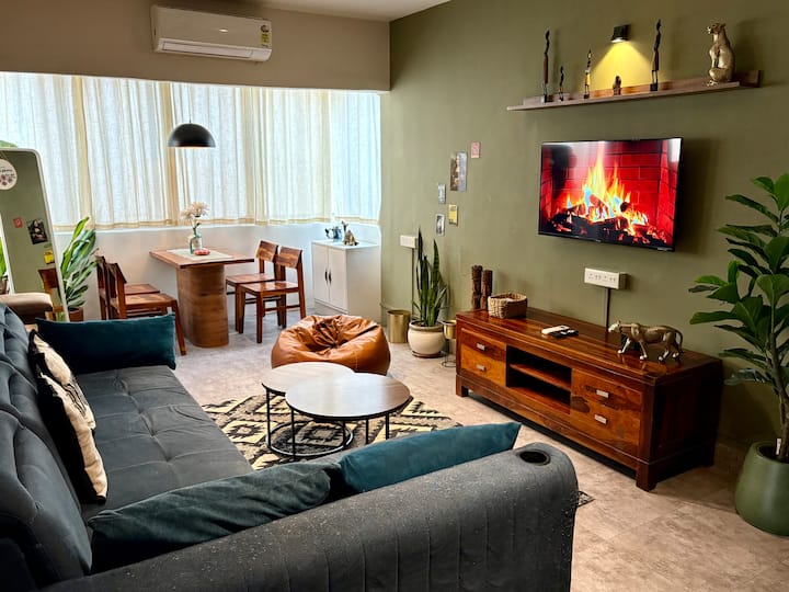 The Blue Door : 2 Bhk Viman Nagar - Pune