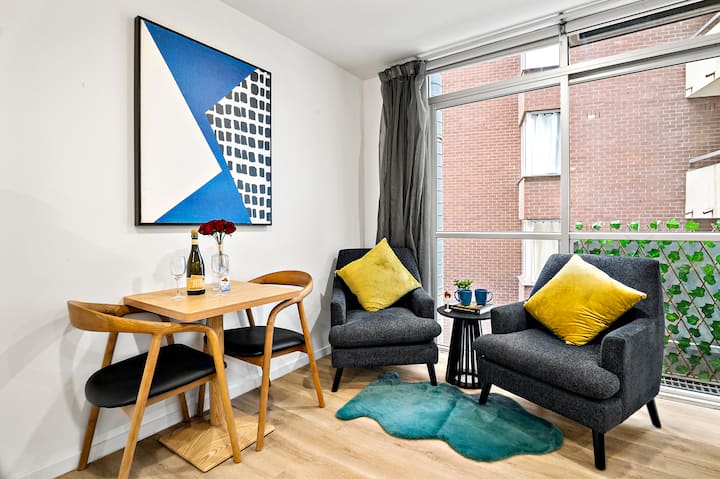 Modern Studio In Cbd's Most Vibrant Precinct - Melbourne