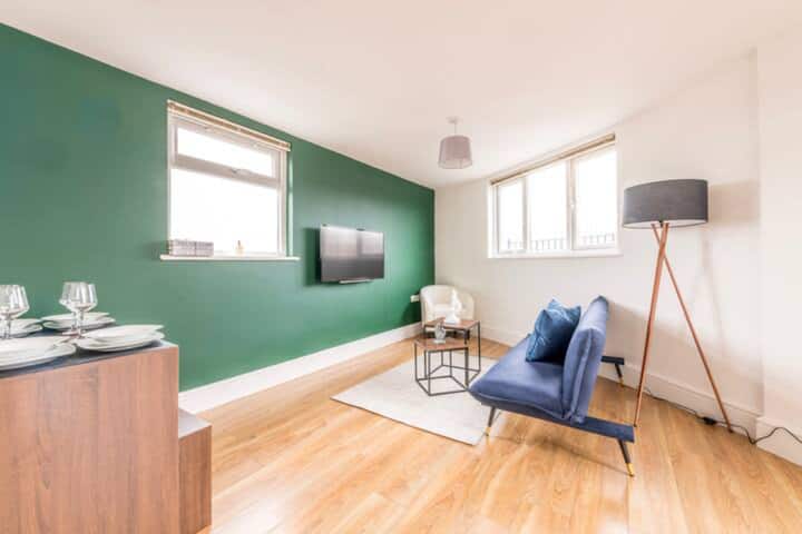 Midnight Meadow Getaway By Prestige Lets - Bristol