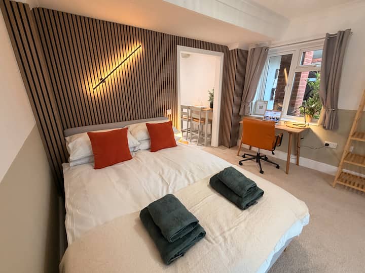 North Hill Hideaway - Plymouth