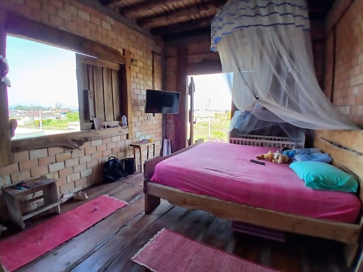 Alugo Somente Por 30 Dias,  Fico Grato Aos Amigos - Laguna