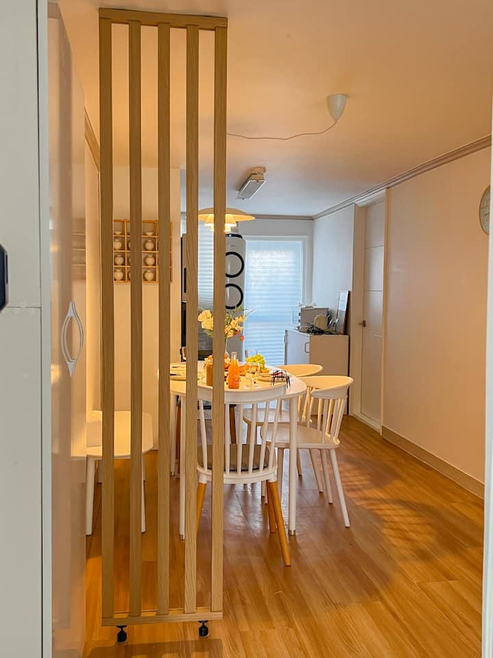 [평일특가]서울대·관악산 인접/평일특가/단체전용3룸/최대8인/소모임·친목/합법숙소/신림/ - 안양시