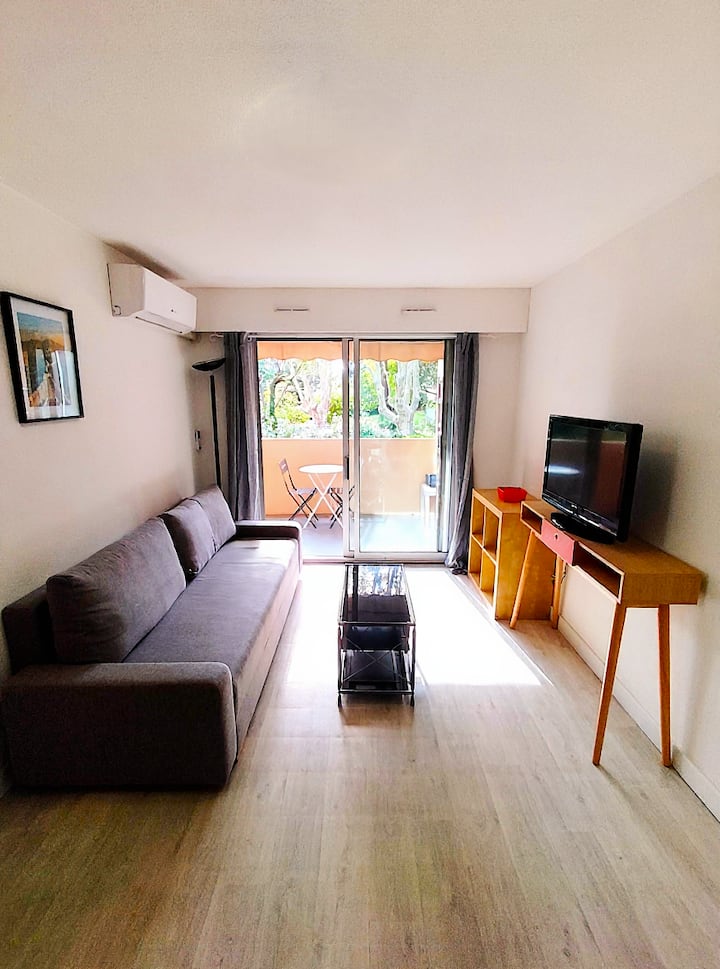 Joli T2 Proche Mer, Résidence Sécurisée, Piscine - La Seyne-sur-Mer