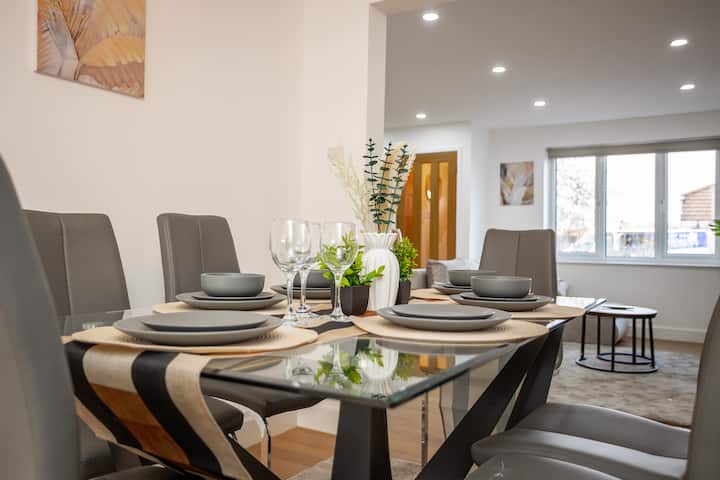 Contractors|insurance|family Stay - Leicester