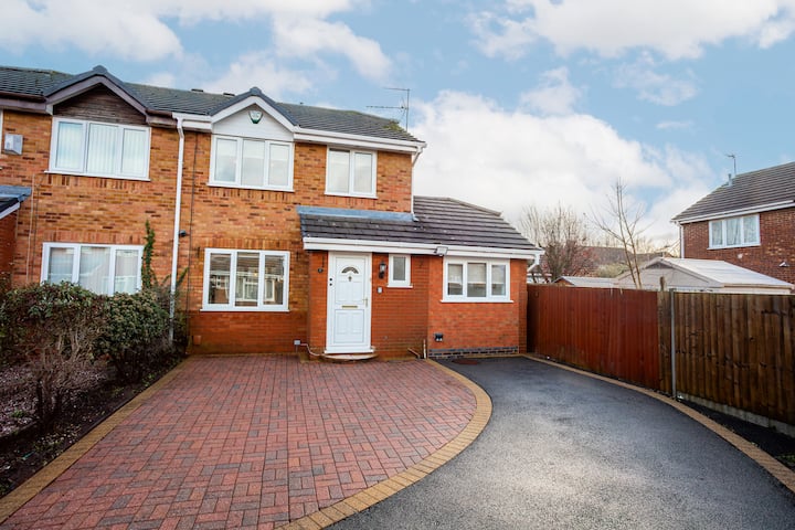 Contractor|relocators|family Stay - Leicester