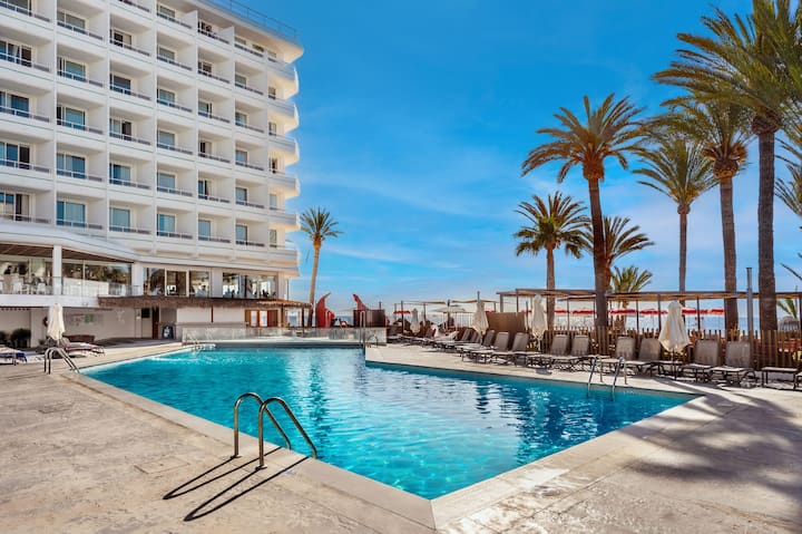 Twin Room 3 Personas- Algarb - Ibiza