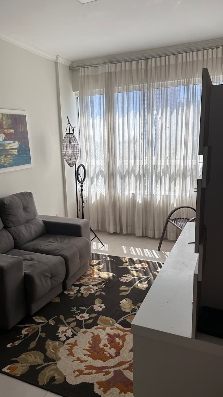 Apartamento Com Um Quarto E Box Para O Carro - Tramandaí