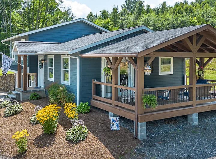 Fox N Brew Haus - Lexington, VA