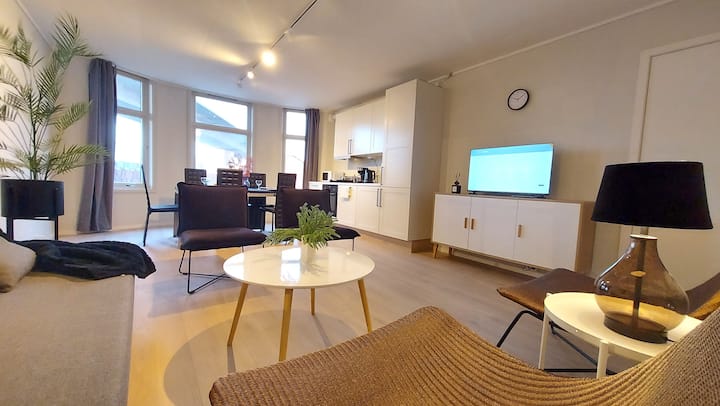 Saneha Home 3: 4 Rooms, 8 Guests, Free Parking - Stavanger