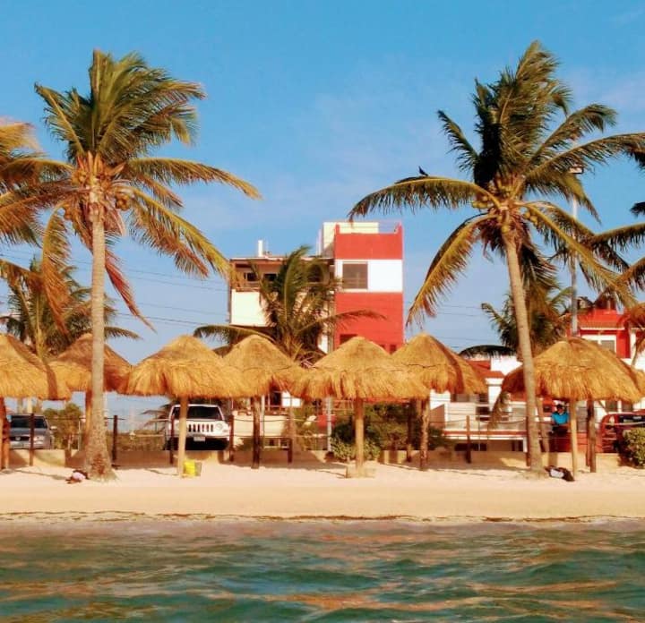 Hospedaje Frente Al Mar En Planta Baja - Isla Mujeres