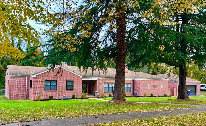 Hazel House Artist’s Retreat - Dover, DE