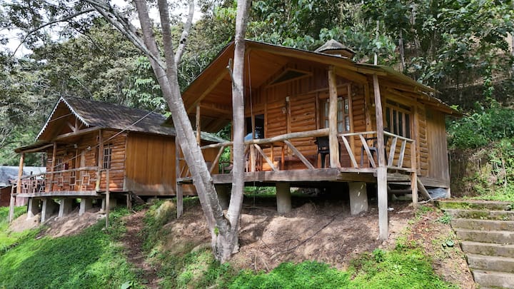 Cabaña Matrimonial, Cama King. Ubicada En Hotel. - Oxapampa