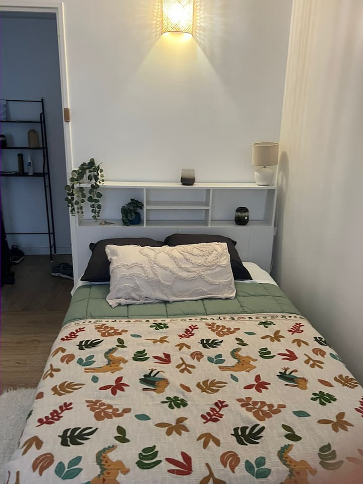 Chambre De 11m2 En Colocation à 15 Km De Paris - Essonne