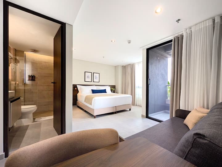 Amplia Habitación Privada Con Balcón - Medellín