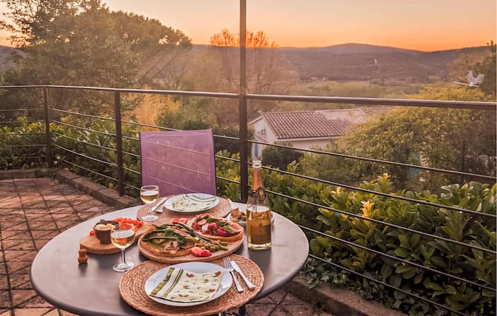2 Bedroom Awesome Home In Saint André De Roquepe - Goudargues