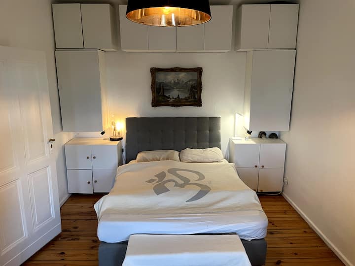 Calm Central Apartment - Steps From City Hotspots - Berlin