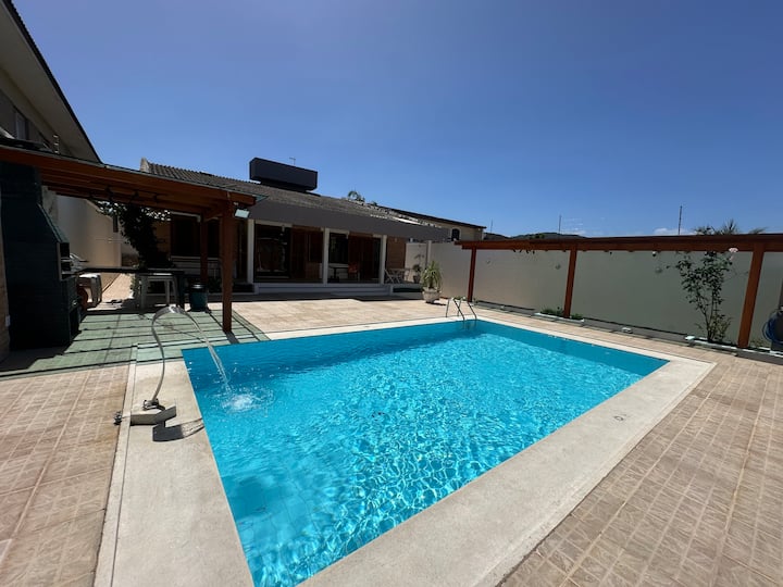 Casa Espaçosa Com Piscina Perto Da Praia - Guarujá