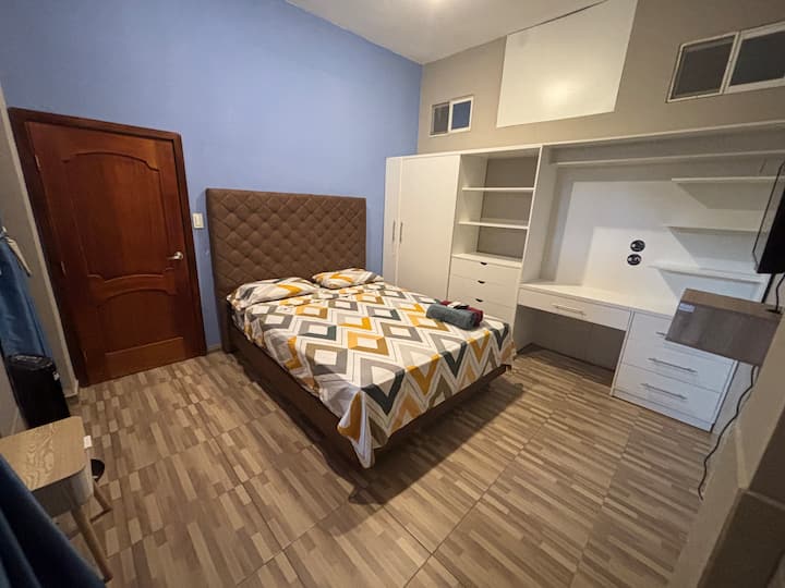 Dpto. Acogedor 2 Camas | A/c Wifi Y Garaje - Nueva Loja