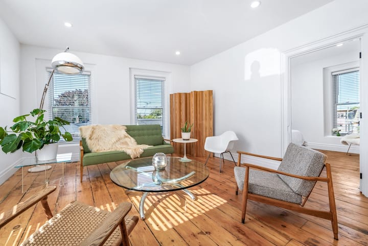 The Wellington General | Upper Suite | 2 Bedroom - Prince Edward