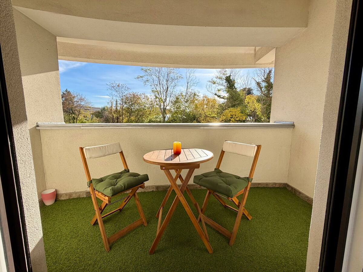 Appartement de deux chambres acceptant les animaux près de Pionir Hall ...