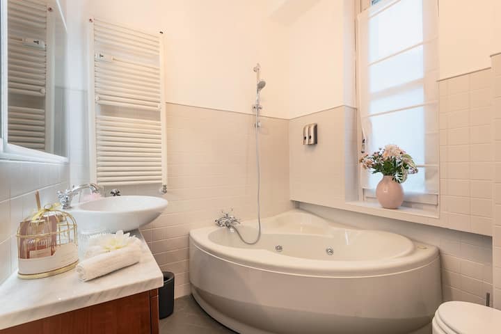 Velvet | 150m From Central Station | Whirlpool Tub - Milão