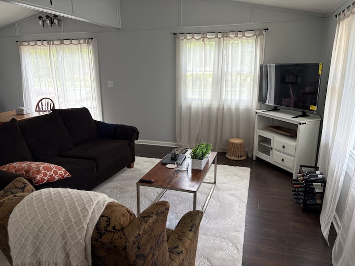 Northside Duplex - McHenry, IL