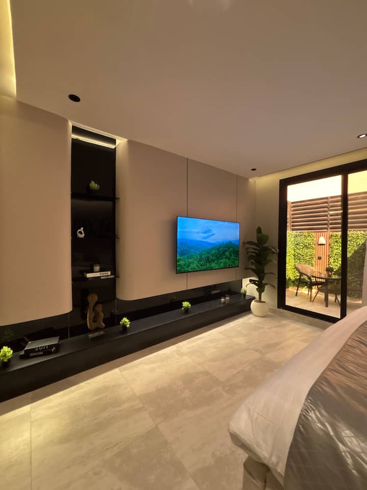 Luxury Studio In Al Muruj | With Jacuzzi - Saudi Arabia