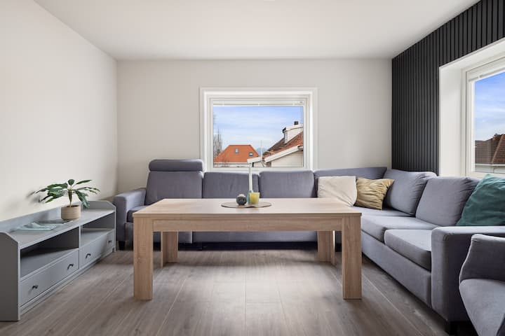 Large, Central Newly Refurbished Apartment. 3br - Stavanger