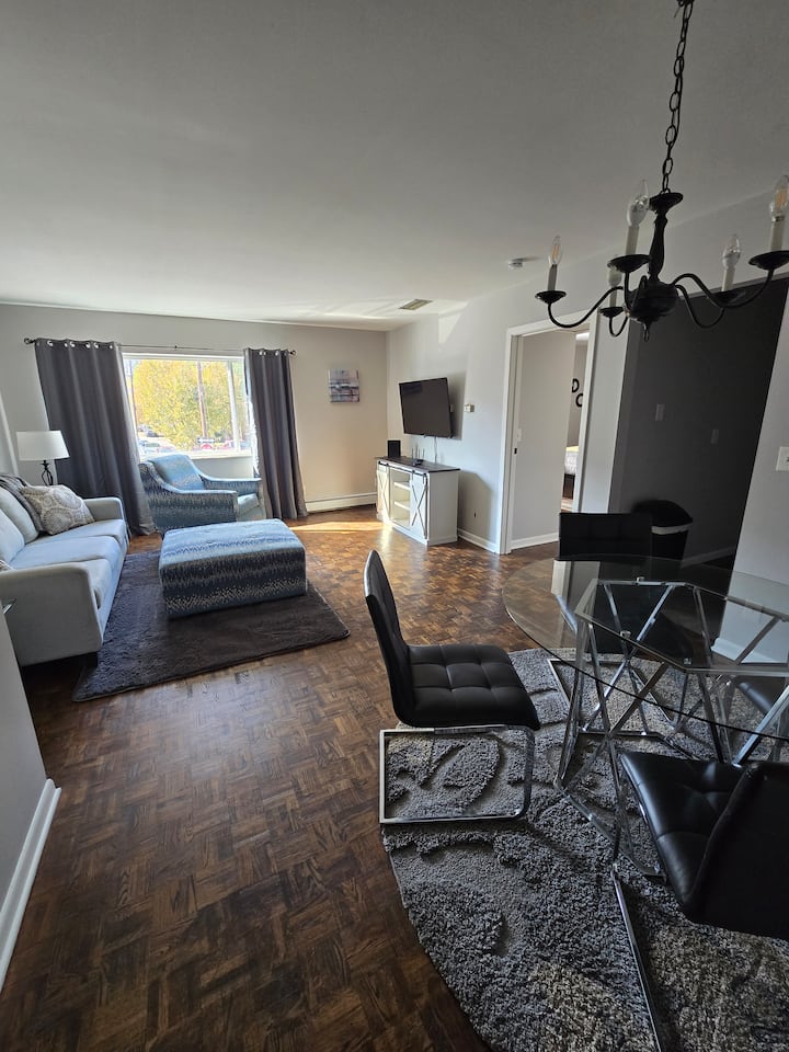 Quiet & Comfy Apartment N. Ky Greater Cincinnati - 커빙턴