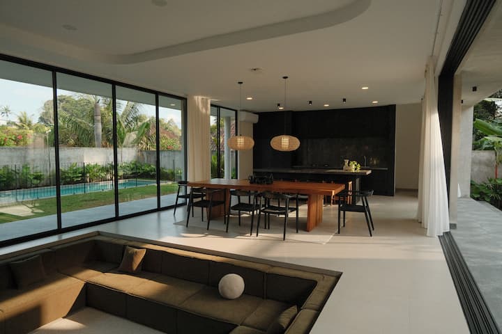 Prana Mansion | New 3-level Luxury Villa, Ubud - Indonesia