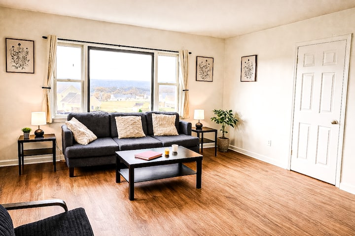 5br Accessible Lake-view Home Near Cornell - Ithaca, NY